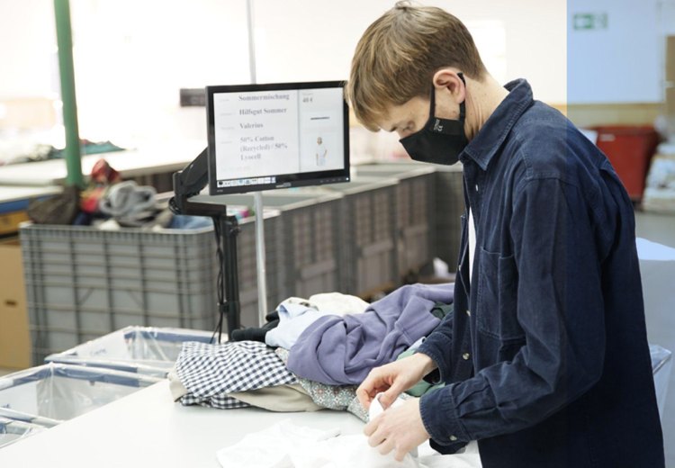 Germany demonstrates intelligent sorting system